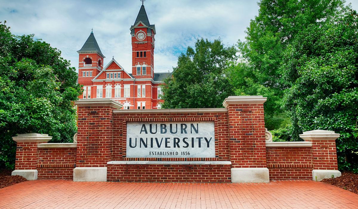 9 Best Equestrian Colleges in the United States - Helpful Horse Hints