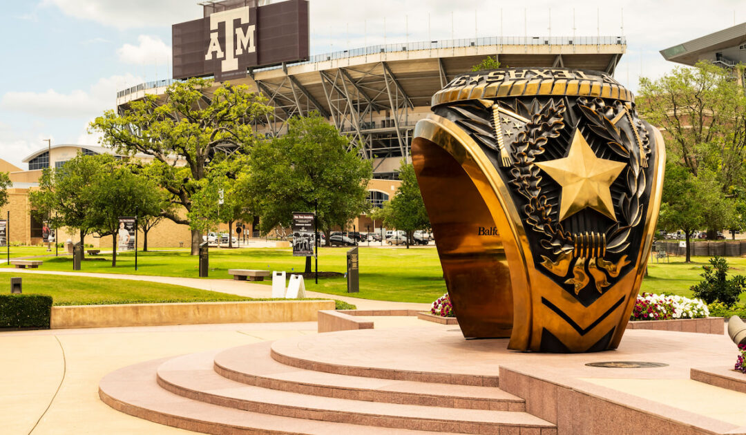 9 Best Equestrian Colleges in the United States - Helpful Horse Hints