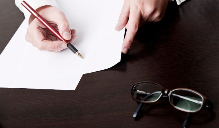 26 Equine Careers with Estimated Salaries - Helpful Horse Hints