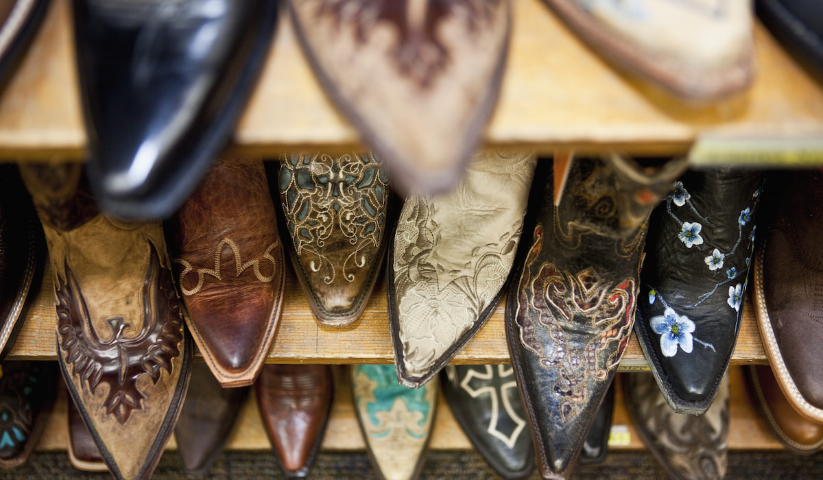 9 Types of Western Boot Toes - Helpful Horse Hints